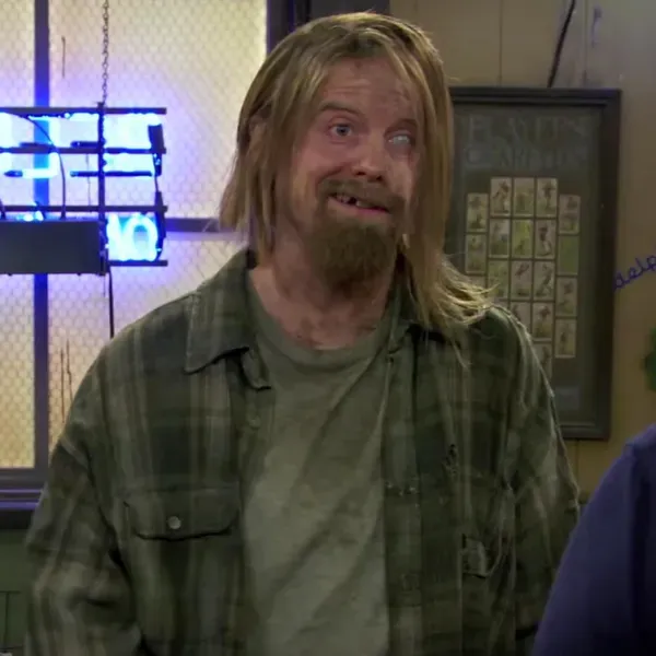 Rickety Cricket Costume (It's Always Sunny in Philadelphia) | Costume.bot